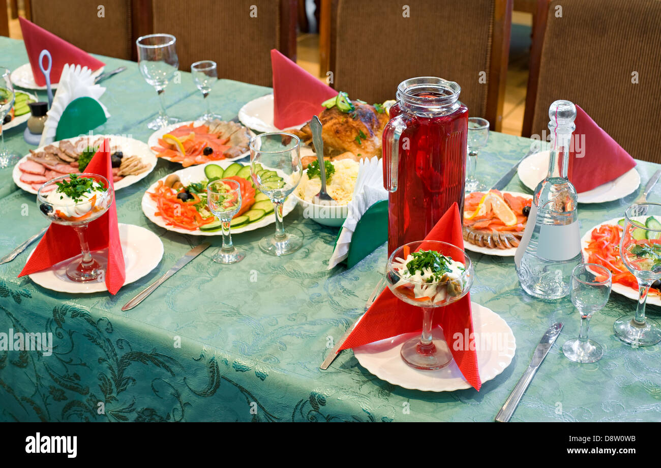 banquet restaurant table Stock Photo - Alamy