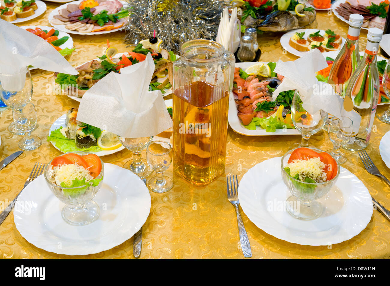 banquet restaurant table Stock Photo - Alamy