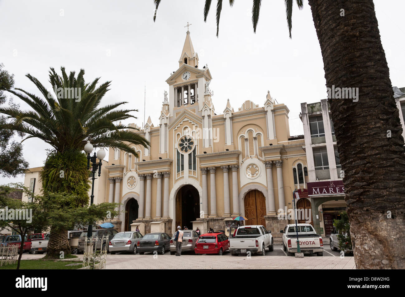 La Catedral, Cathedral, Parque Central, Plaza Mayor, Loja, Ecuador ...