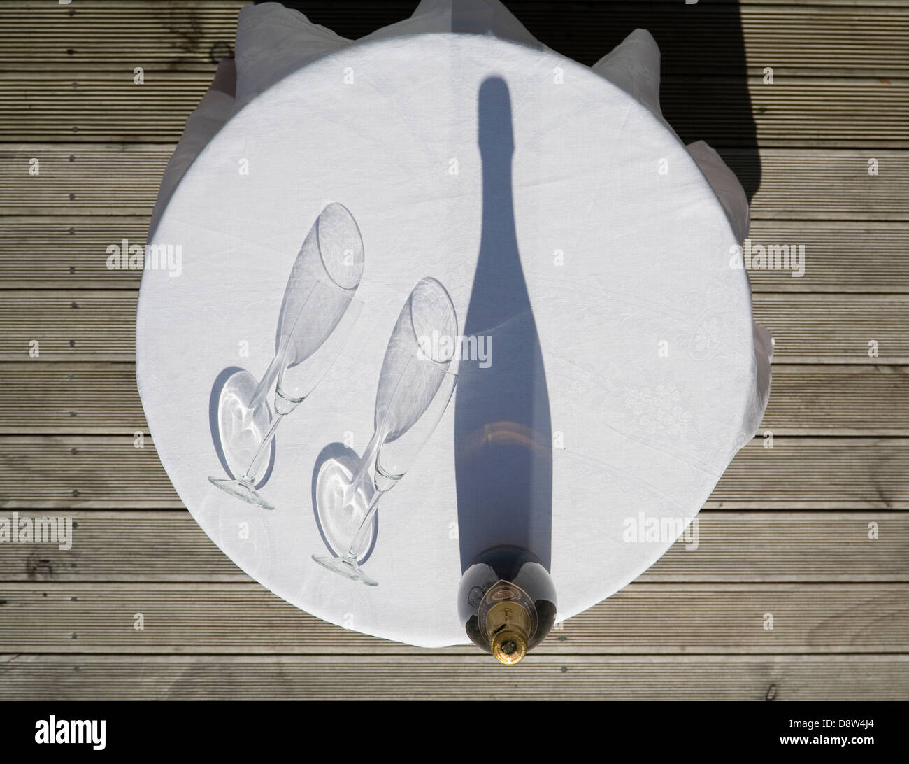 Small table wine balcony hi-res stock photography and images - Alamy