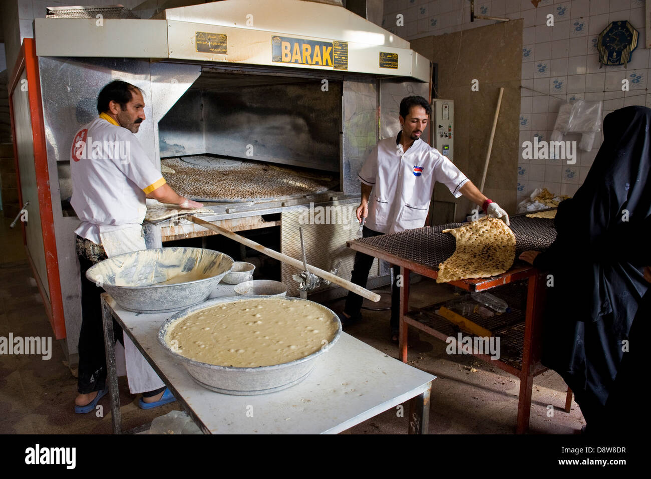 Iran, Shiraz, bakery Stock Photo - Alamy