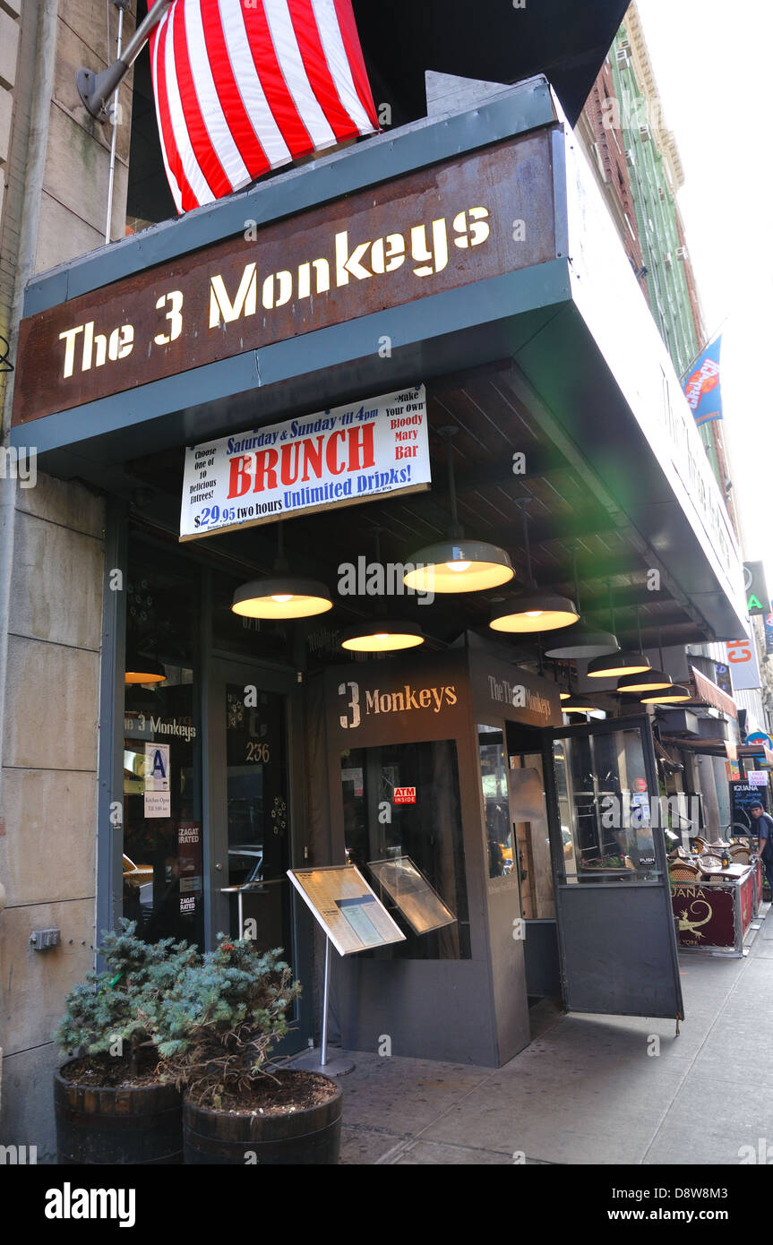 The 3 Monkeys restaurant in New York City, USA Stock Photo - Alamy