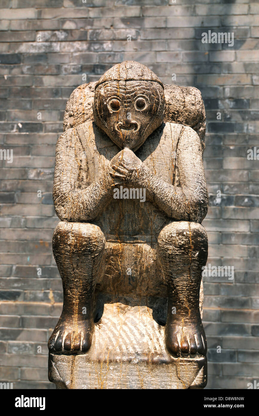 Monkey stone hi-res stock photography and images - Alamy