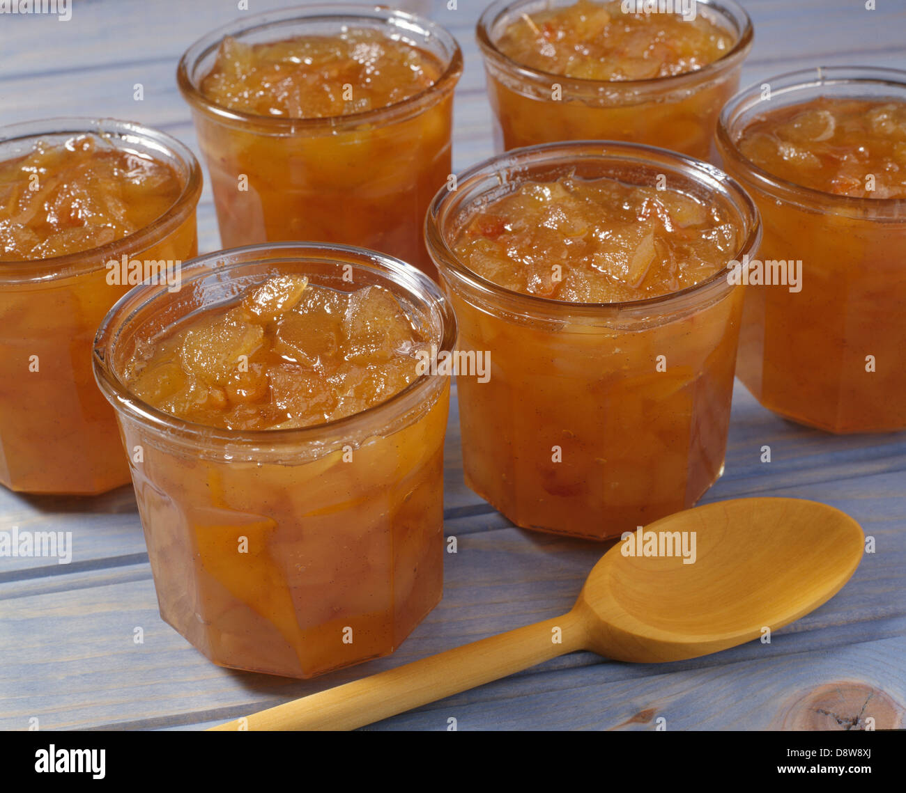 Fill jars hi-res stock photography and images - Alamy