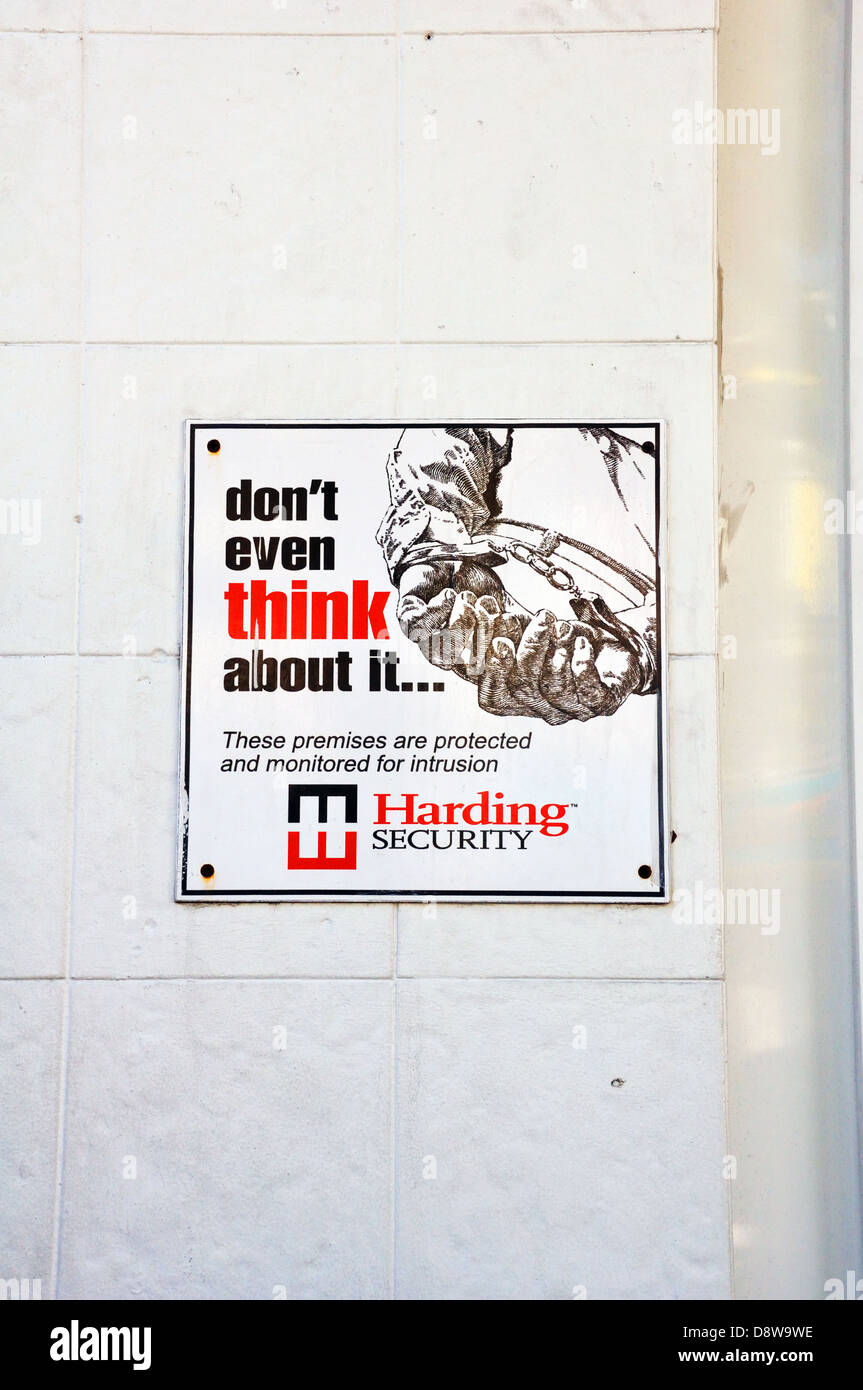 Intruder warning sign hi-res stock photography and images - Alamy