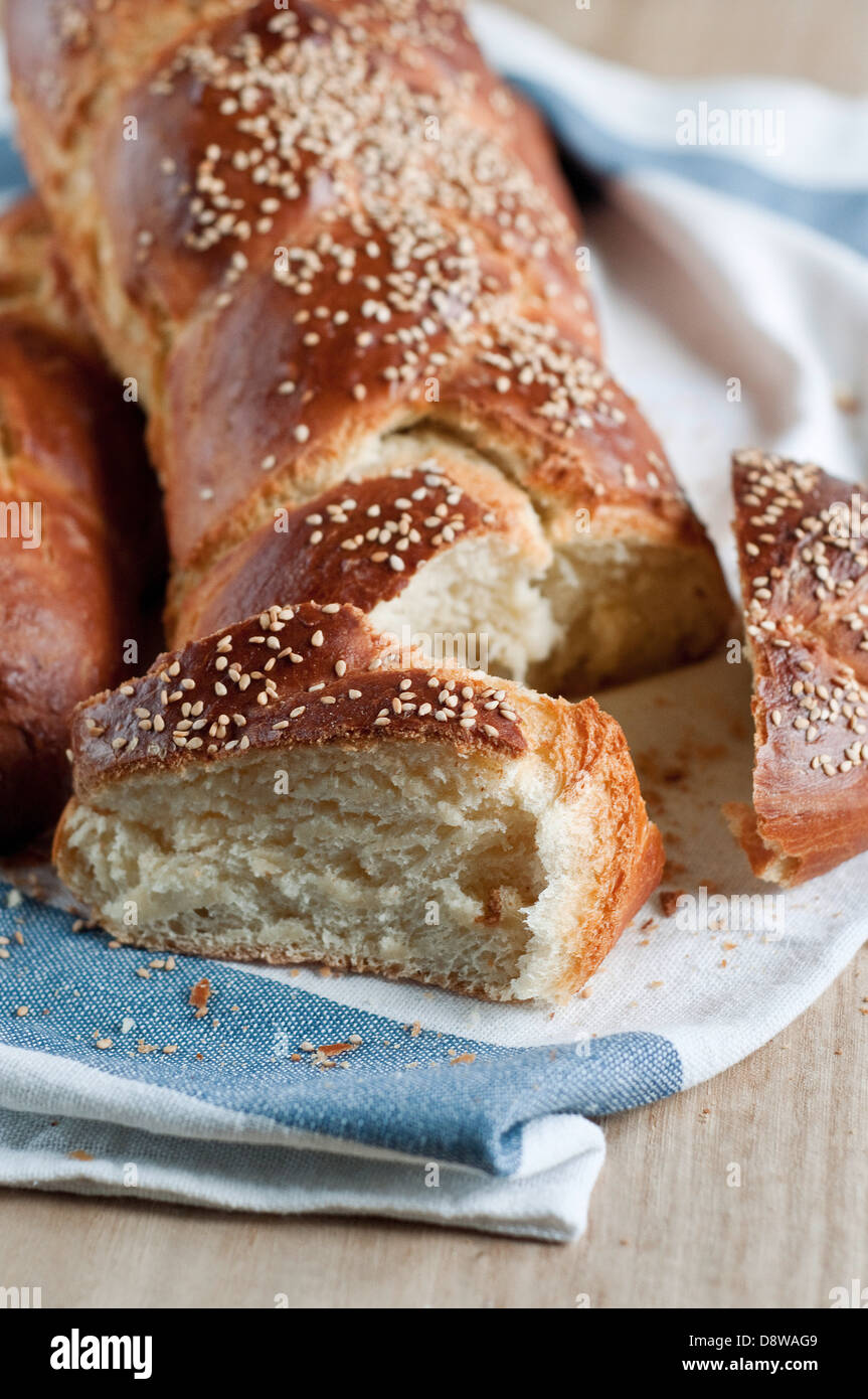 Challah hi-res stock photography and images - Alamy