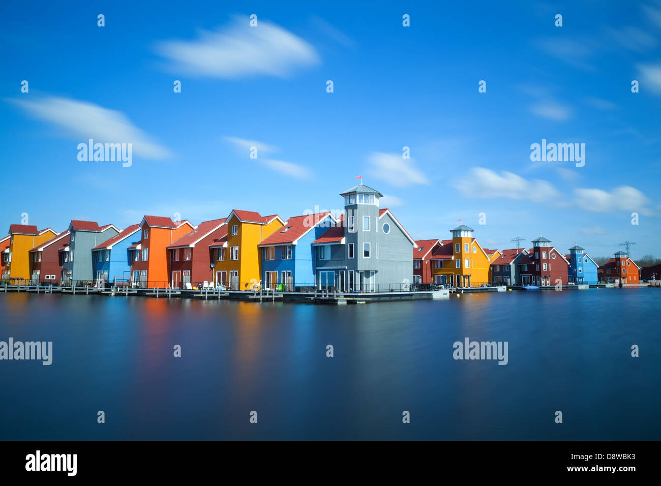 Buildings on water hi-res stock photography and images - Alamy