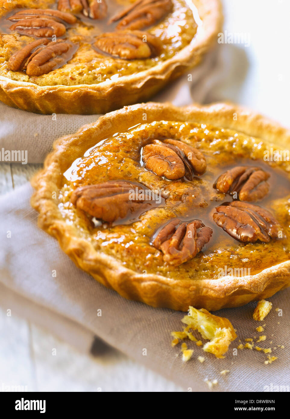 Pecan tartlets hi-res stock photography and images - Alamy