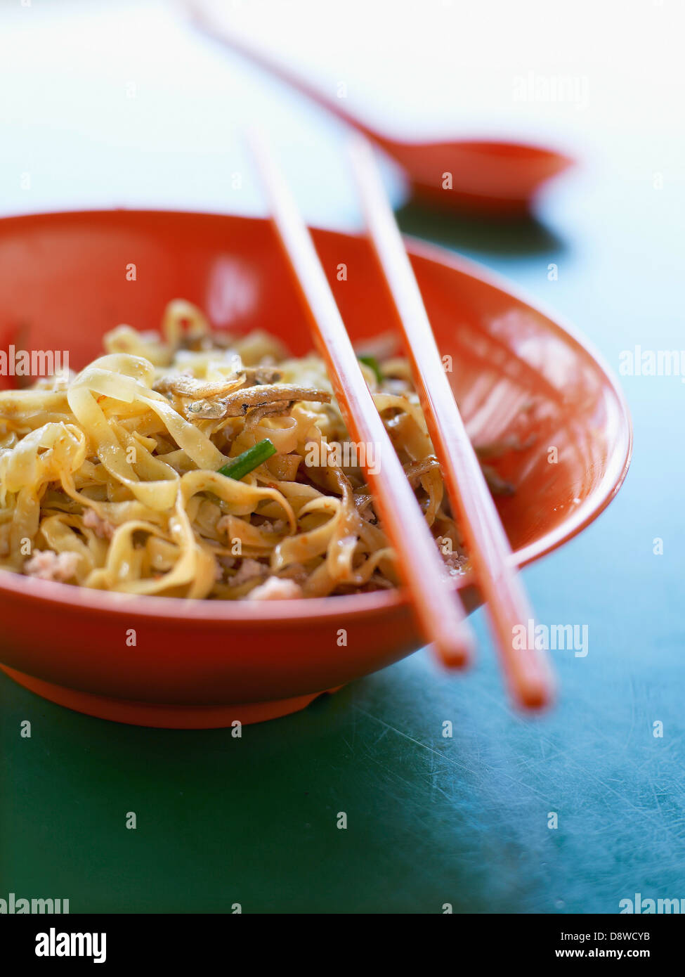 Sauteed pasta at the market Stock Photo - Alamy