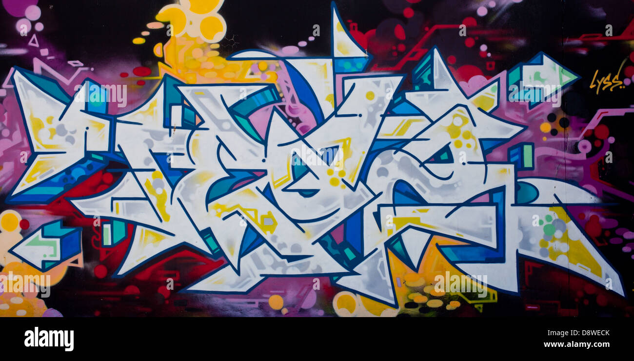 Subversive graffiti hi-res stock photography and images - Alamy