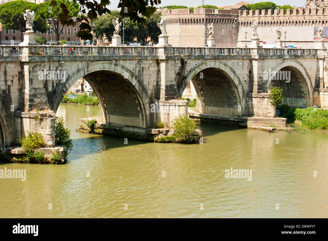 Bridge Over the River Tiber in Rome Stock Photo - Alamy