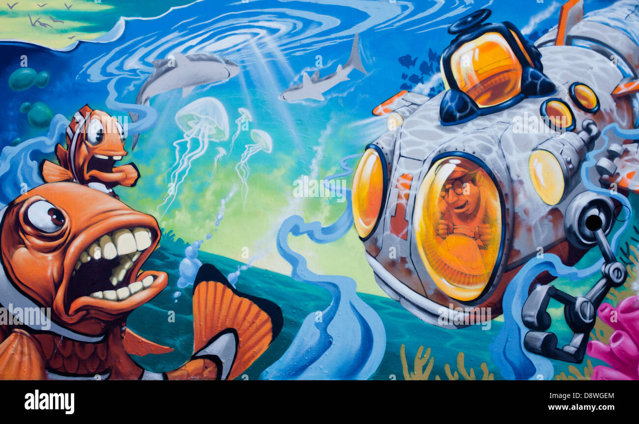 Underwater graffiti hi-res stock photography and images - Alamy