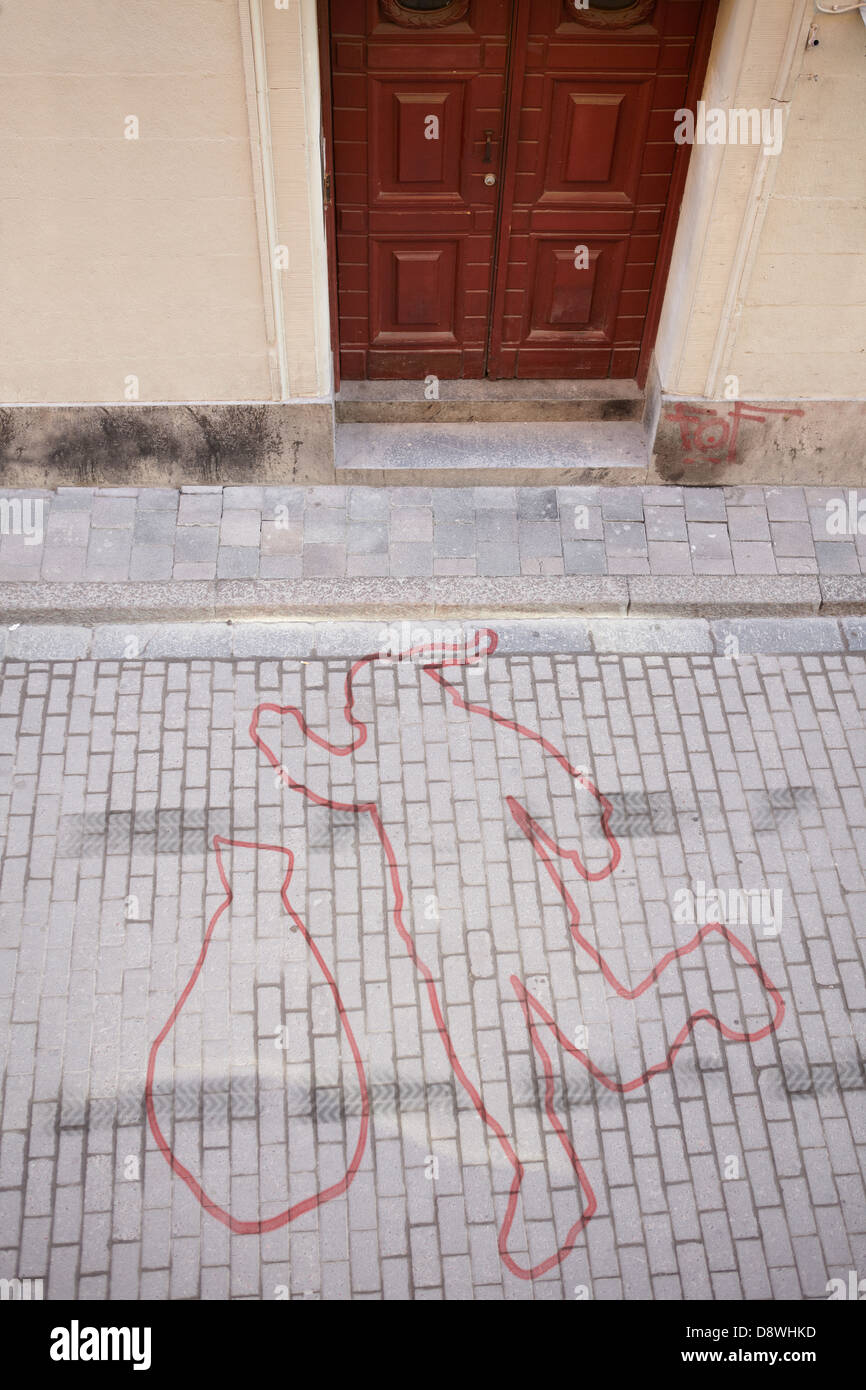 Pavement outline hi-res stock photography and images - Alamy