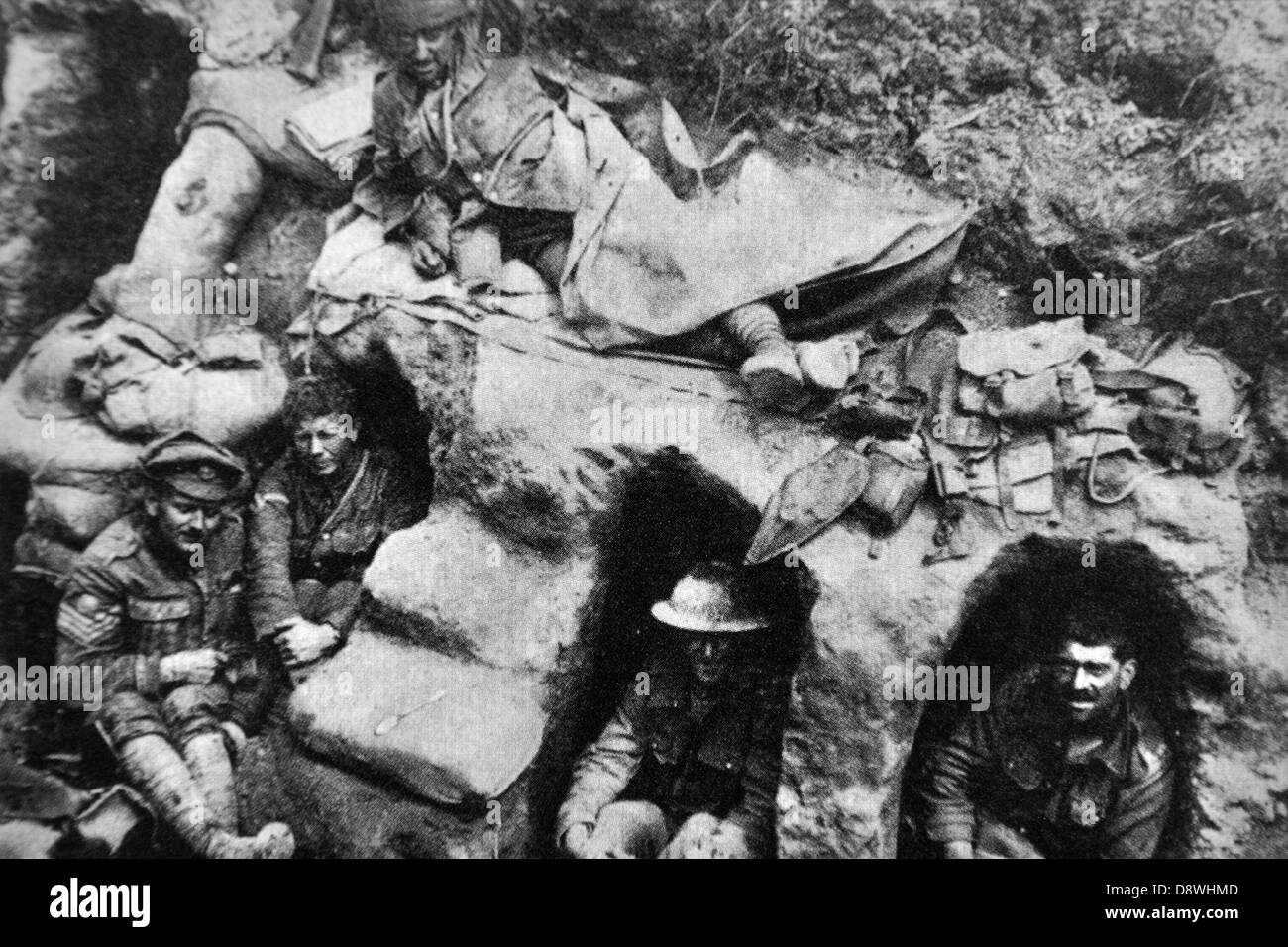 Trench trenches front line soldiers hi-res stock photography and images ...