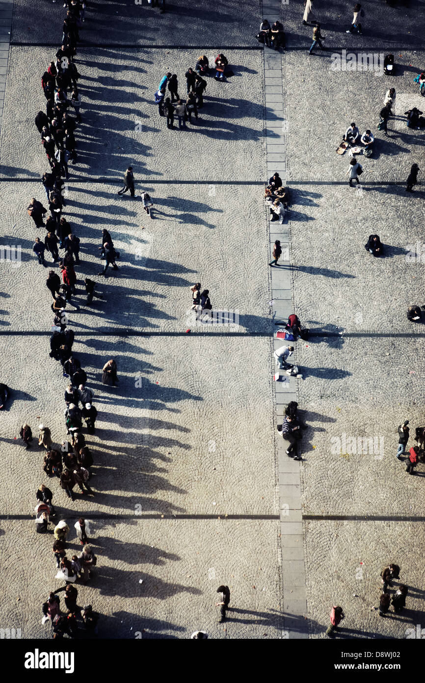 Group of people walking high angle hi-res stock photography and images ...