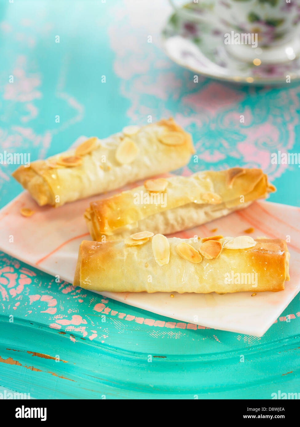 Almond paste hi-res stock photography and images - Alamy