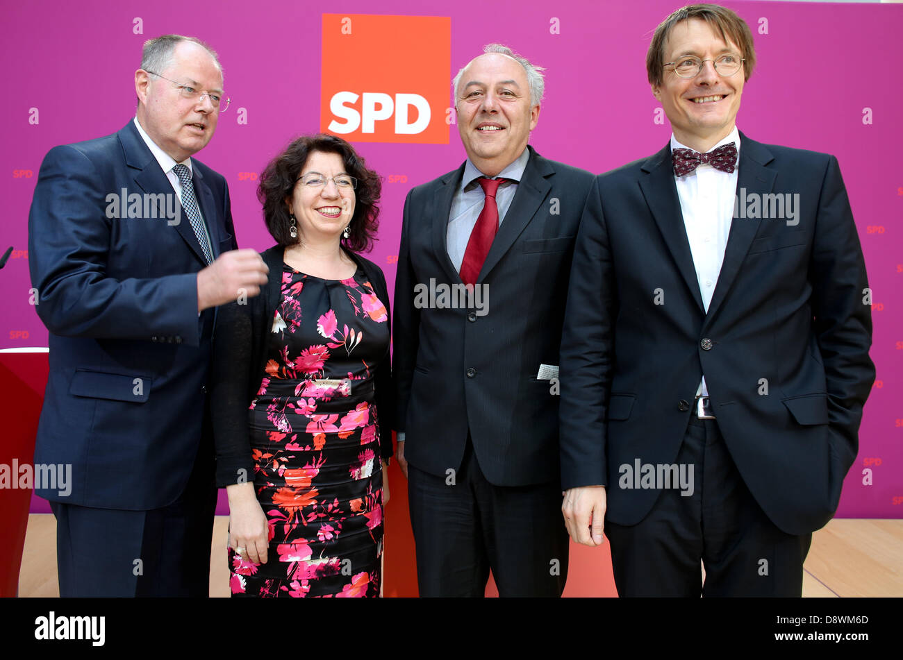 Spd chancellor candidate logo hi-res stock photography and images - Alamy Spd chancellor candidate logo hi-res stock photography and images - Alamy