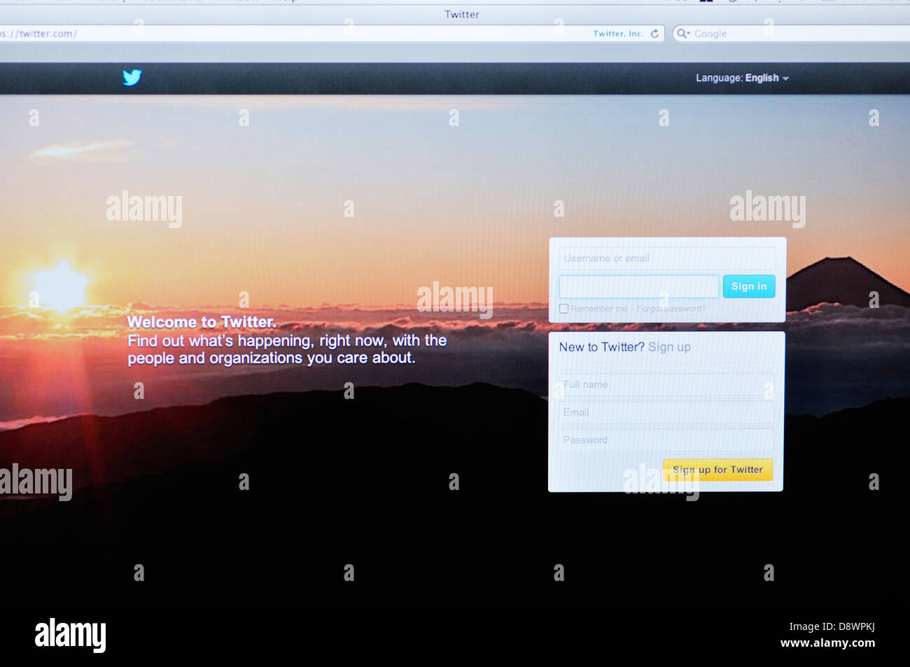 Twitter website - Welcome and Log In page Stock Photo - Alamy