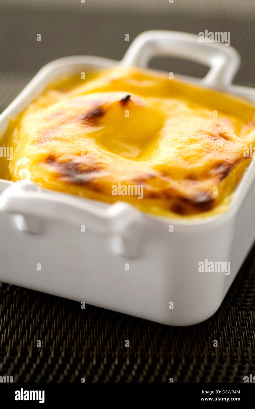 Confectioners custard hi-res stock photography and images - Alamy
