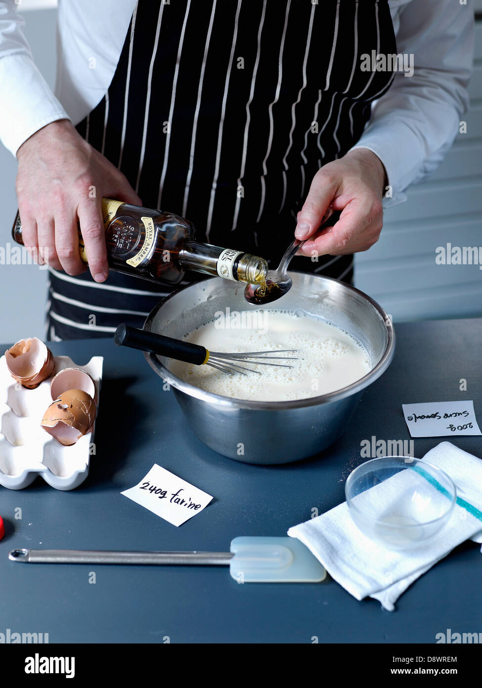 Golden rum hi-res stock photography and images - Alamy