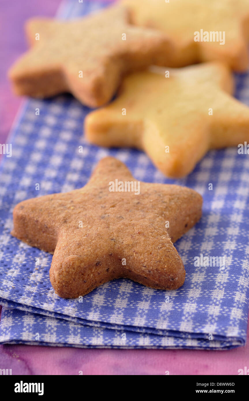 Star-shaped shortbread cookies Stock Photo - Alamy