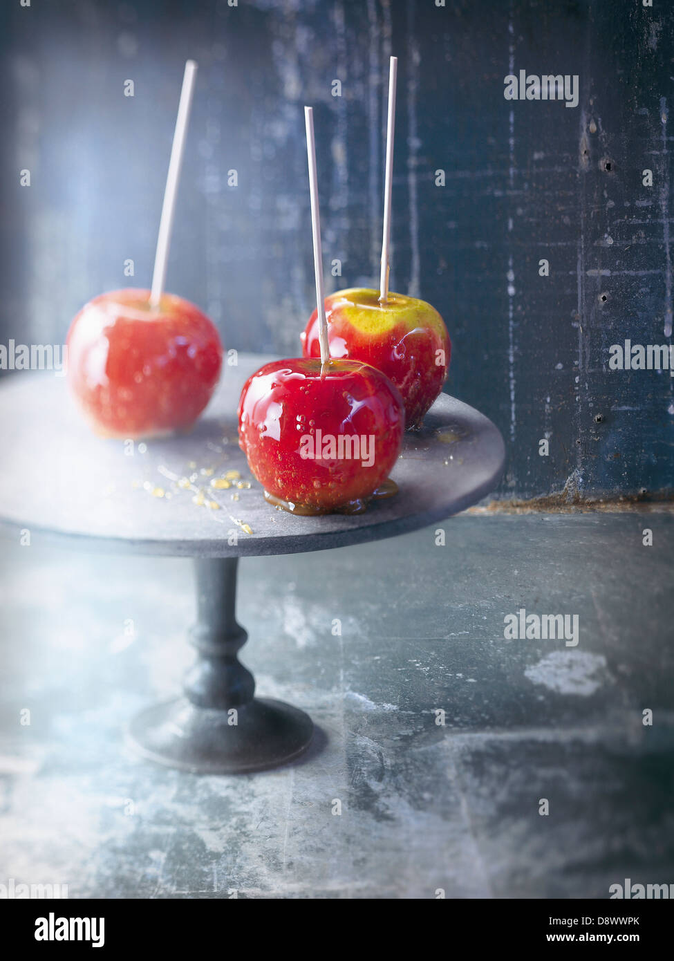 Toffee apple hi-res stock photography and images - Alamy