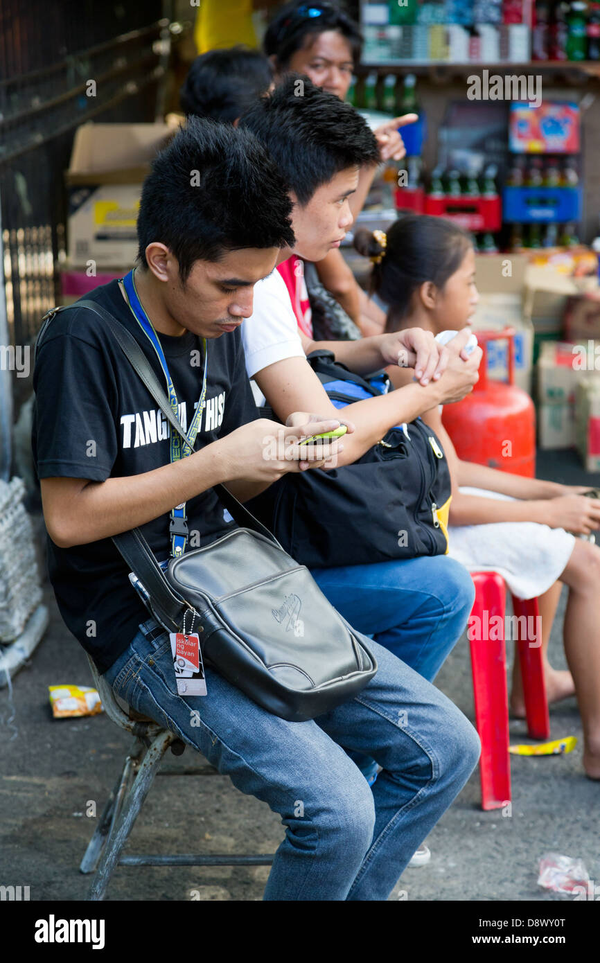 Everyday Life in the Streets of Manila, Philippines Stock Photo - Alamy