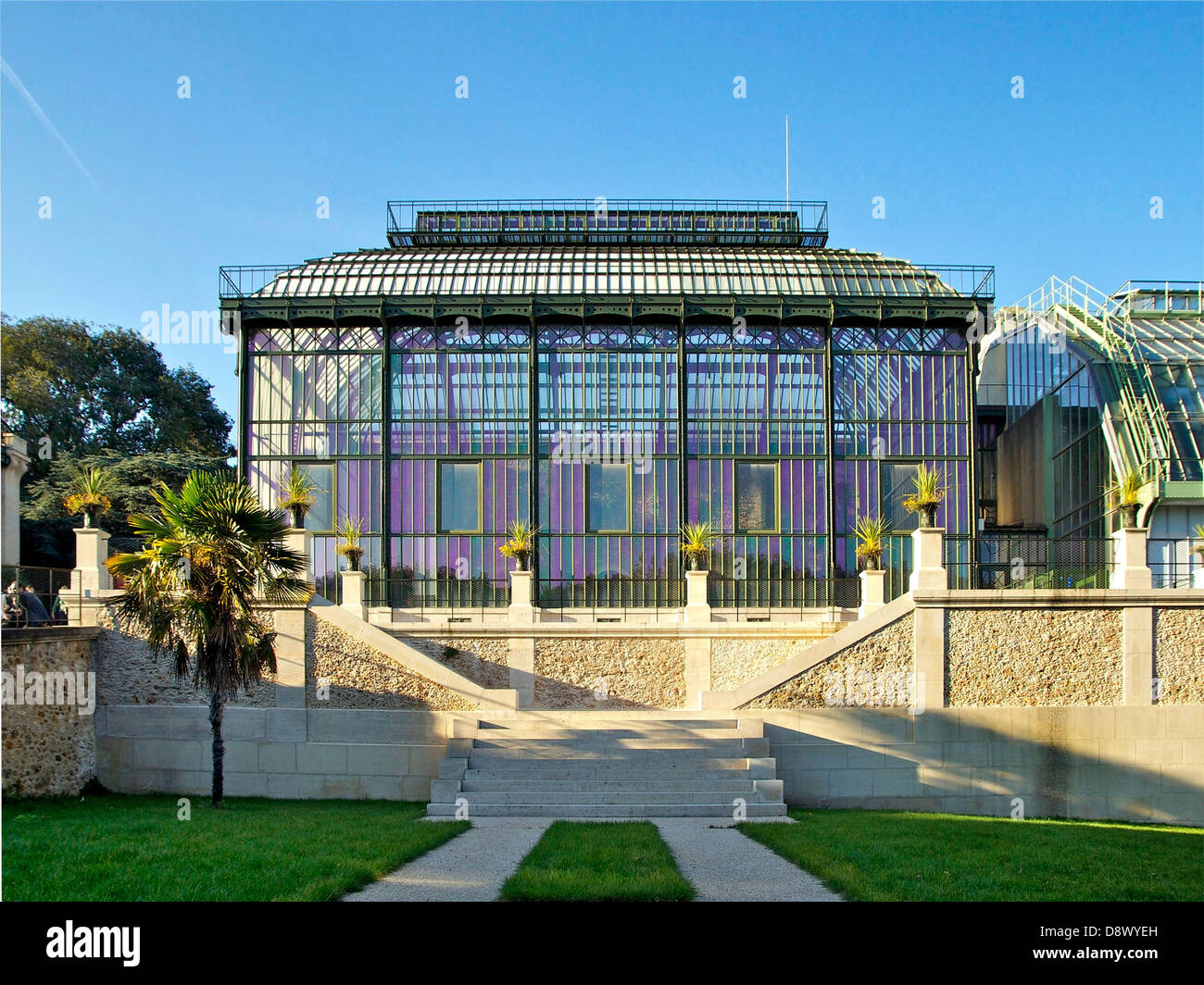 paris france botanical garden building glass Stock Photo - Alamy