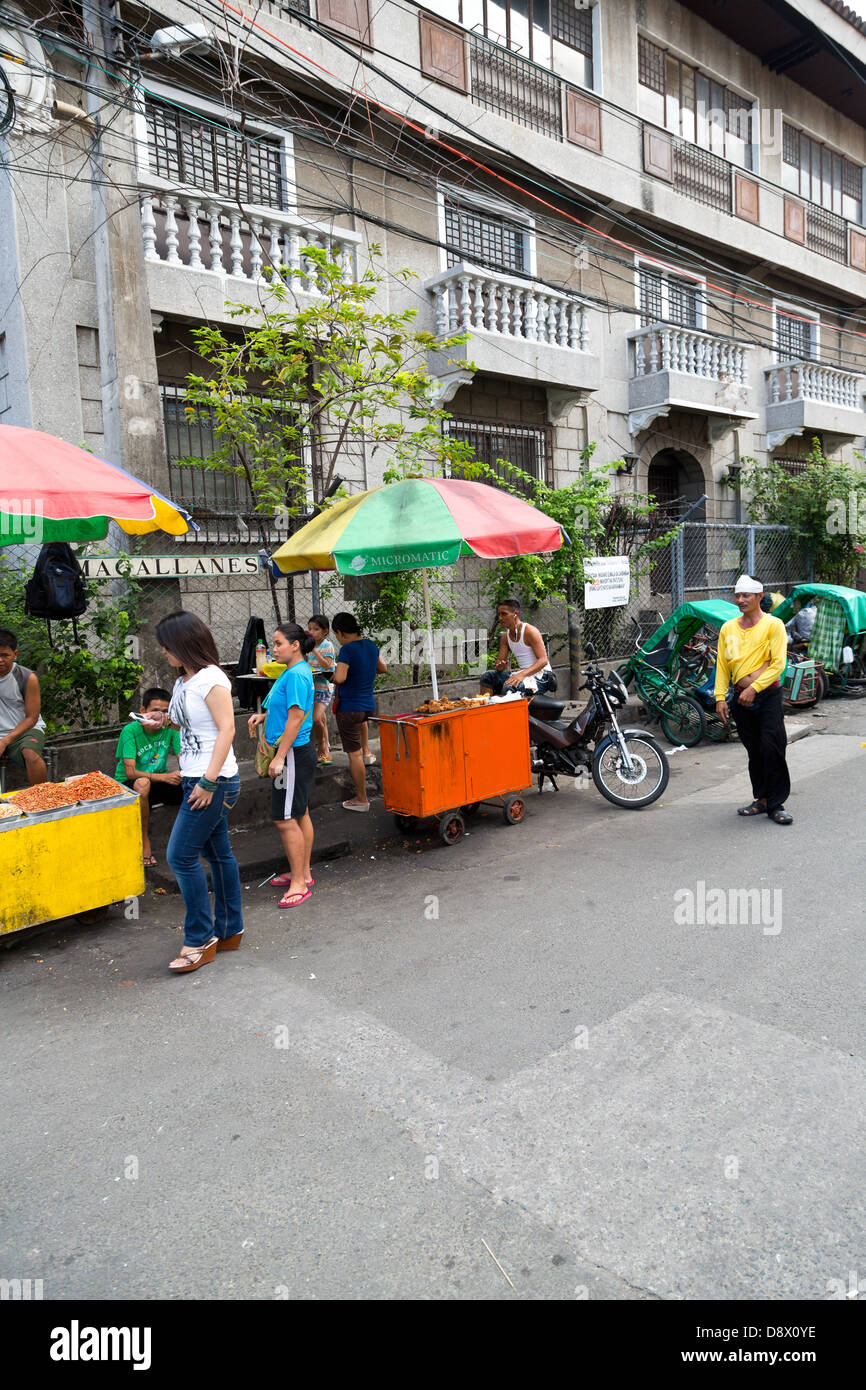 Everyday Life in the Streets of Manila, Philippines Stock Photo - Alamy