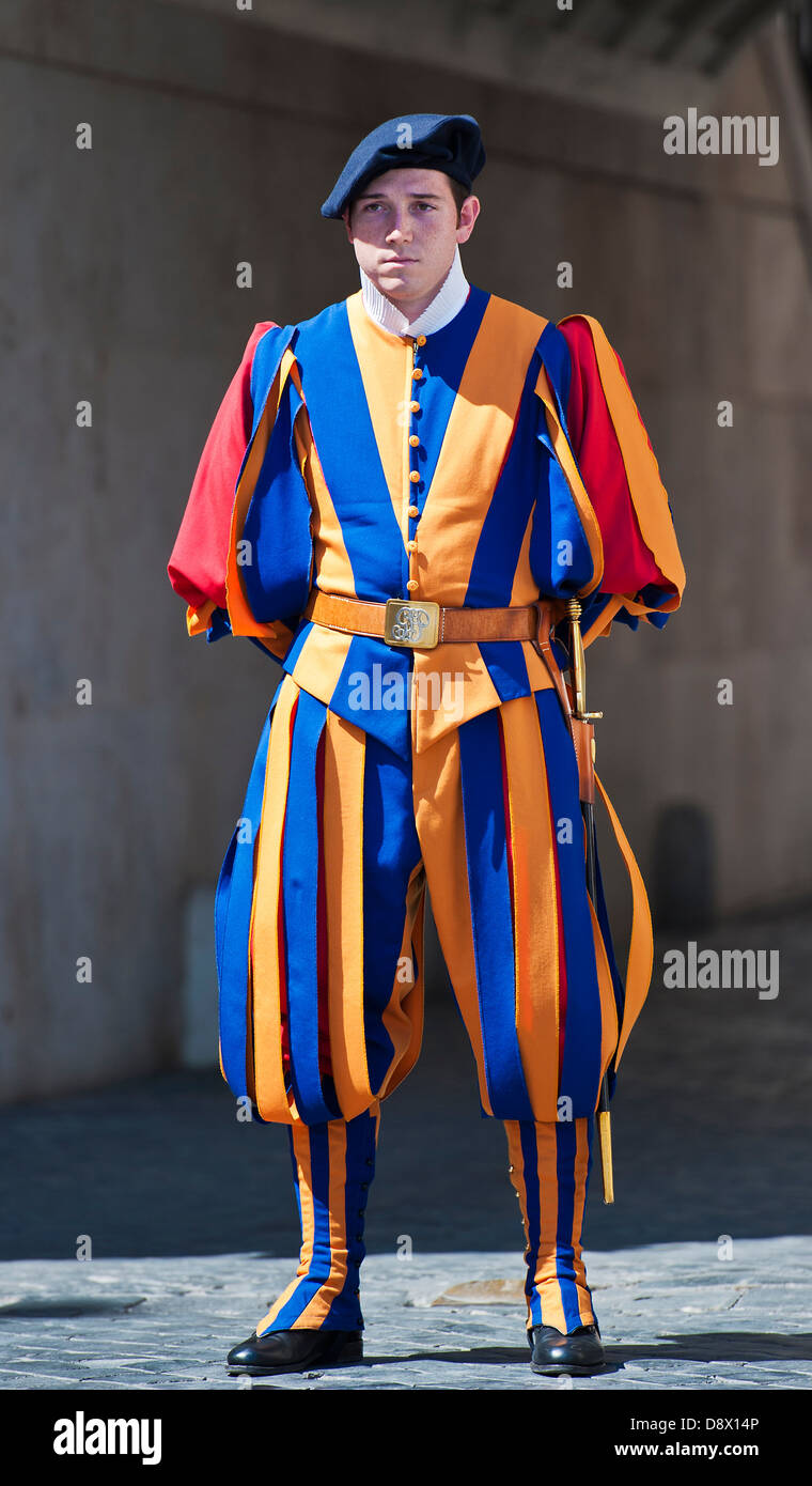 Vatican City - Swiss Guard Stock Photo - Alamy