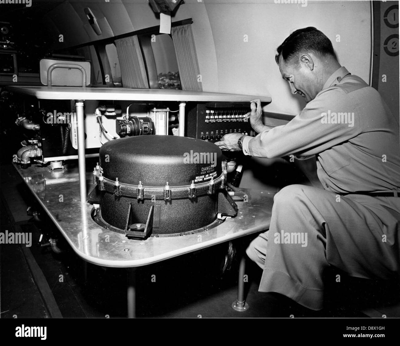 Modulator hi-res stock photography and images - Alamy