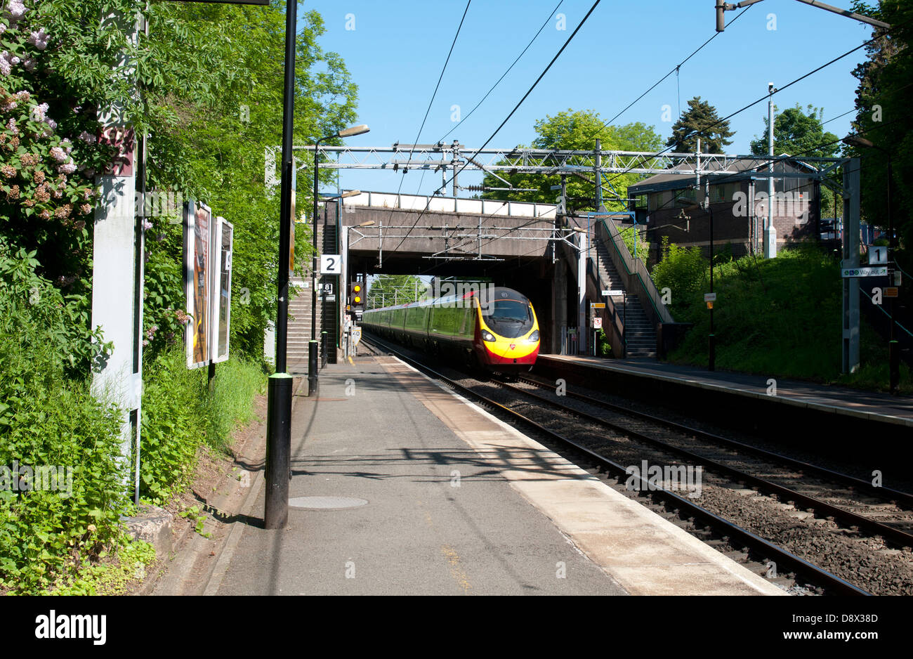 Hampton train station hi-res stock photography and images - Alamy