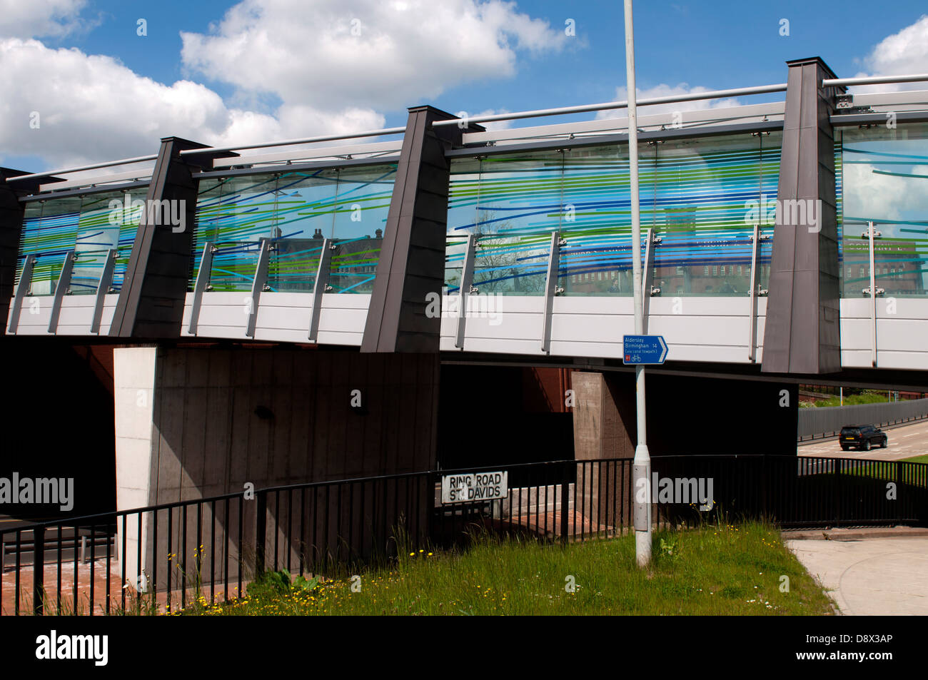 Wolverhampton city bus station and interchange hi-res stock photography ...