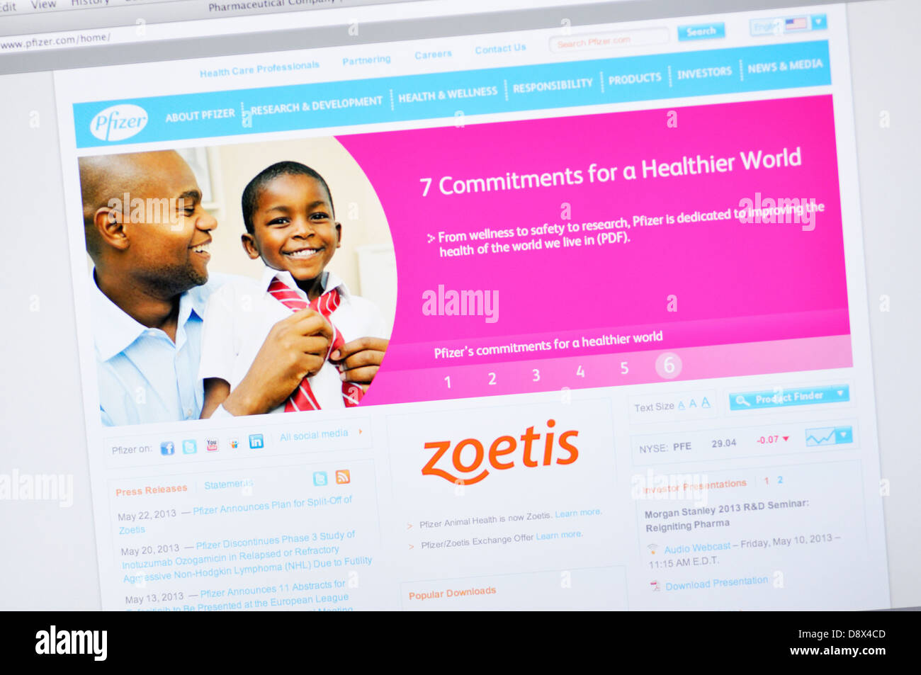 Pfizer website - Pharmaceutical Company Stock Photo - Alamy