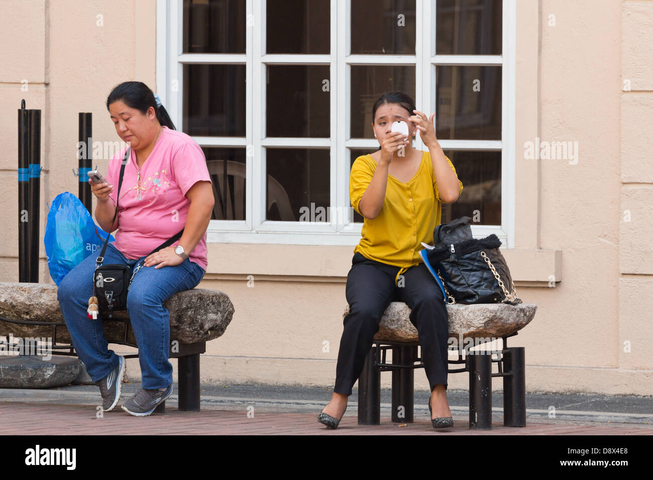 Everyday Life in the Streets of Manila, Philippines Stock Photo - Alamy