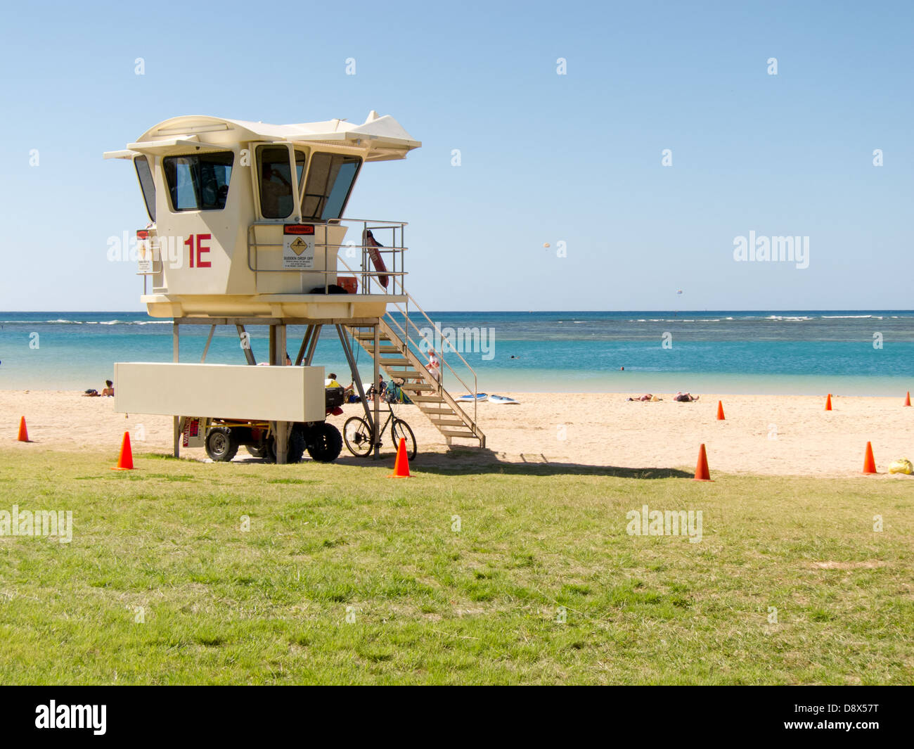 Lifeguard waikiki beach oahu hawaii hi-res stock photography and images ...