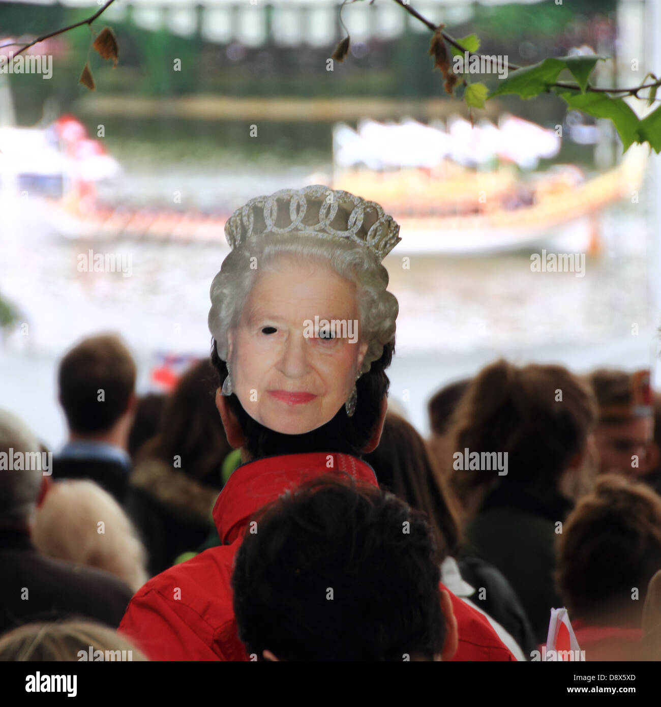Queen elizabeth mask hi-res stock photography and images - Alamy