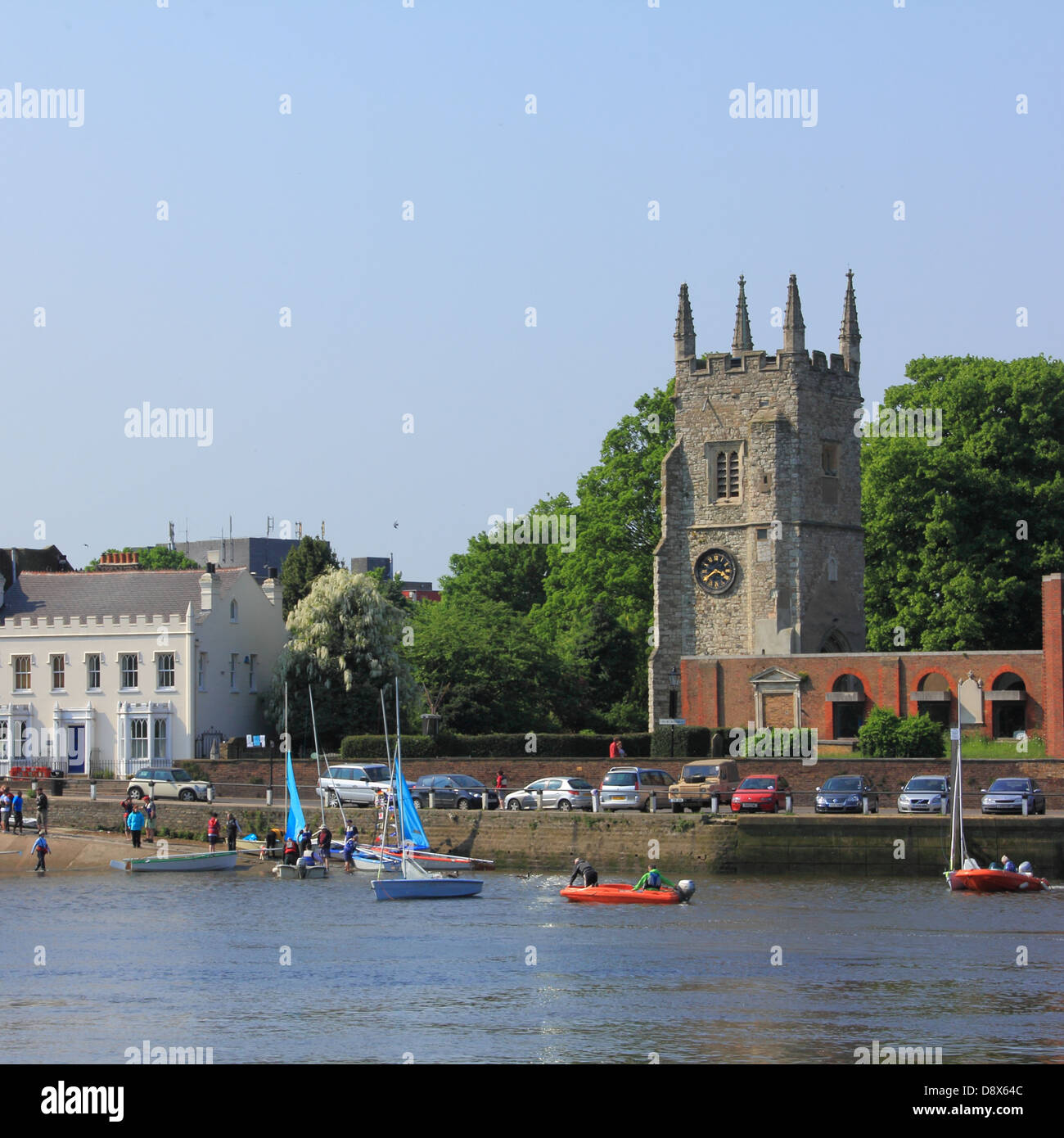Isleworth hi-res stock photography and images - Alamy