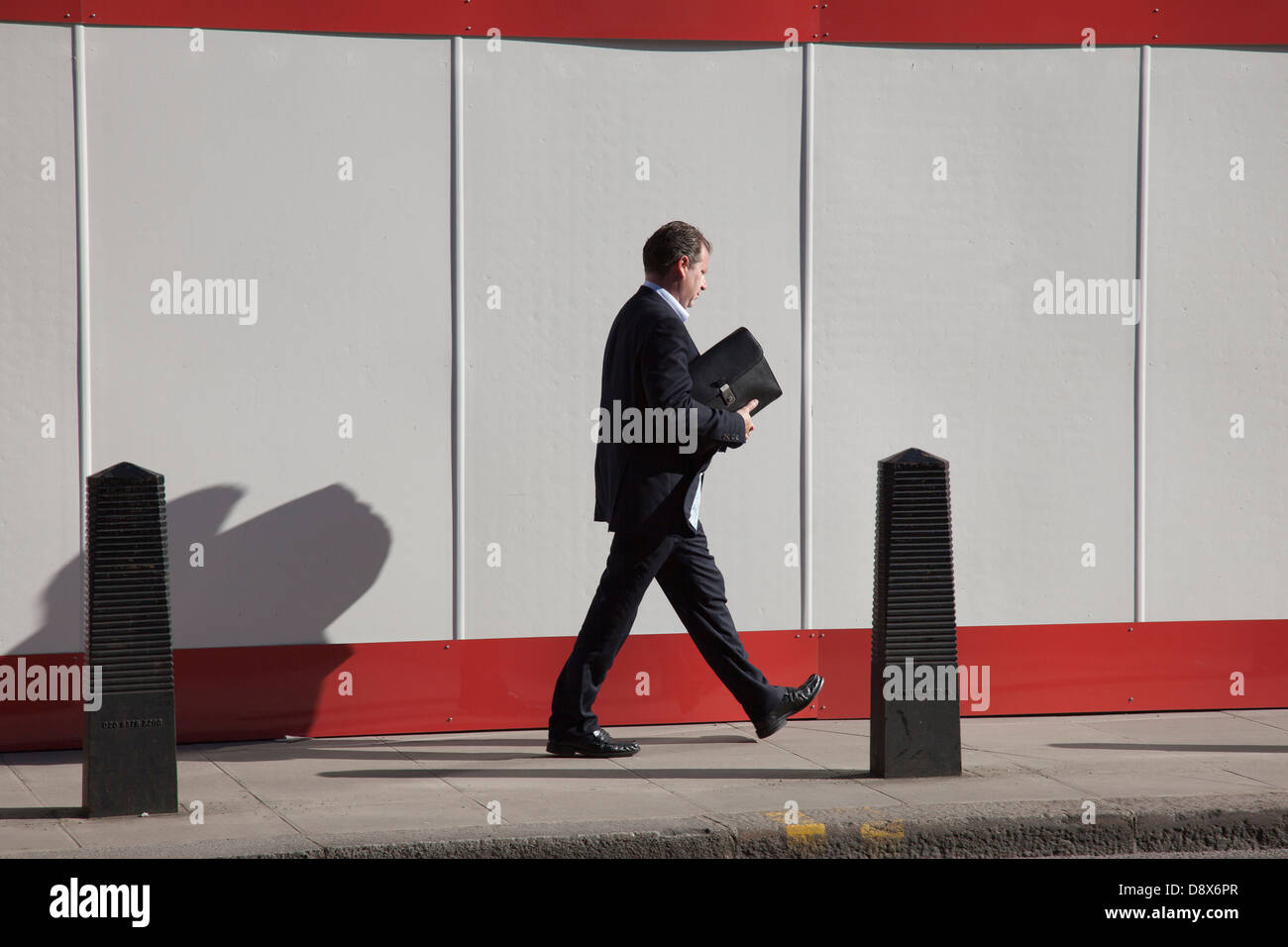 Businessman london hi-res stock photography and images - Alamy