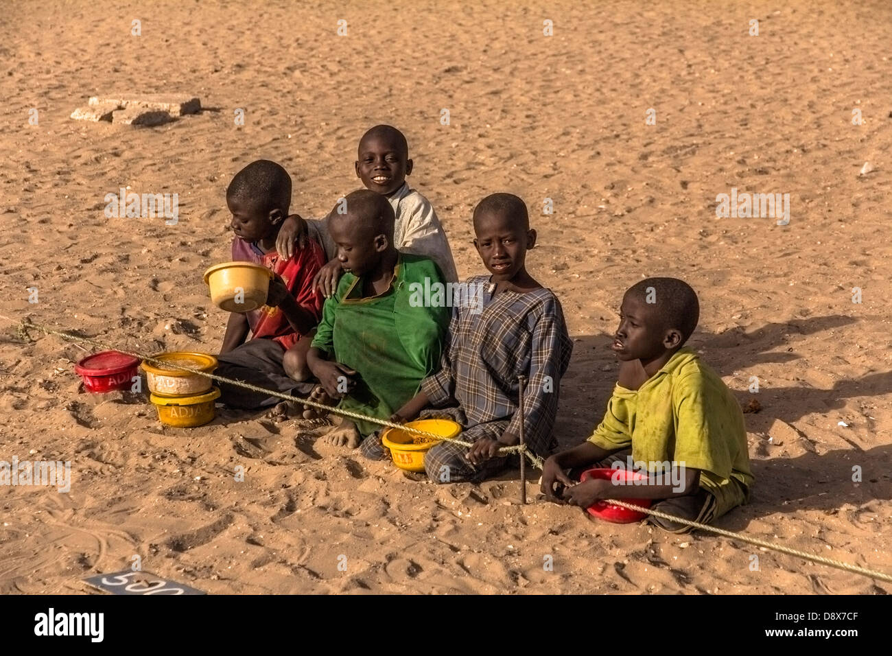 Poverty in african street children hi-res stock photography and images ...