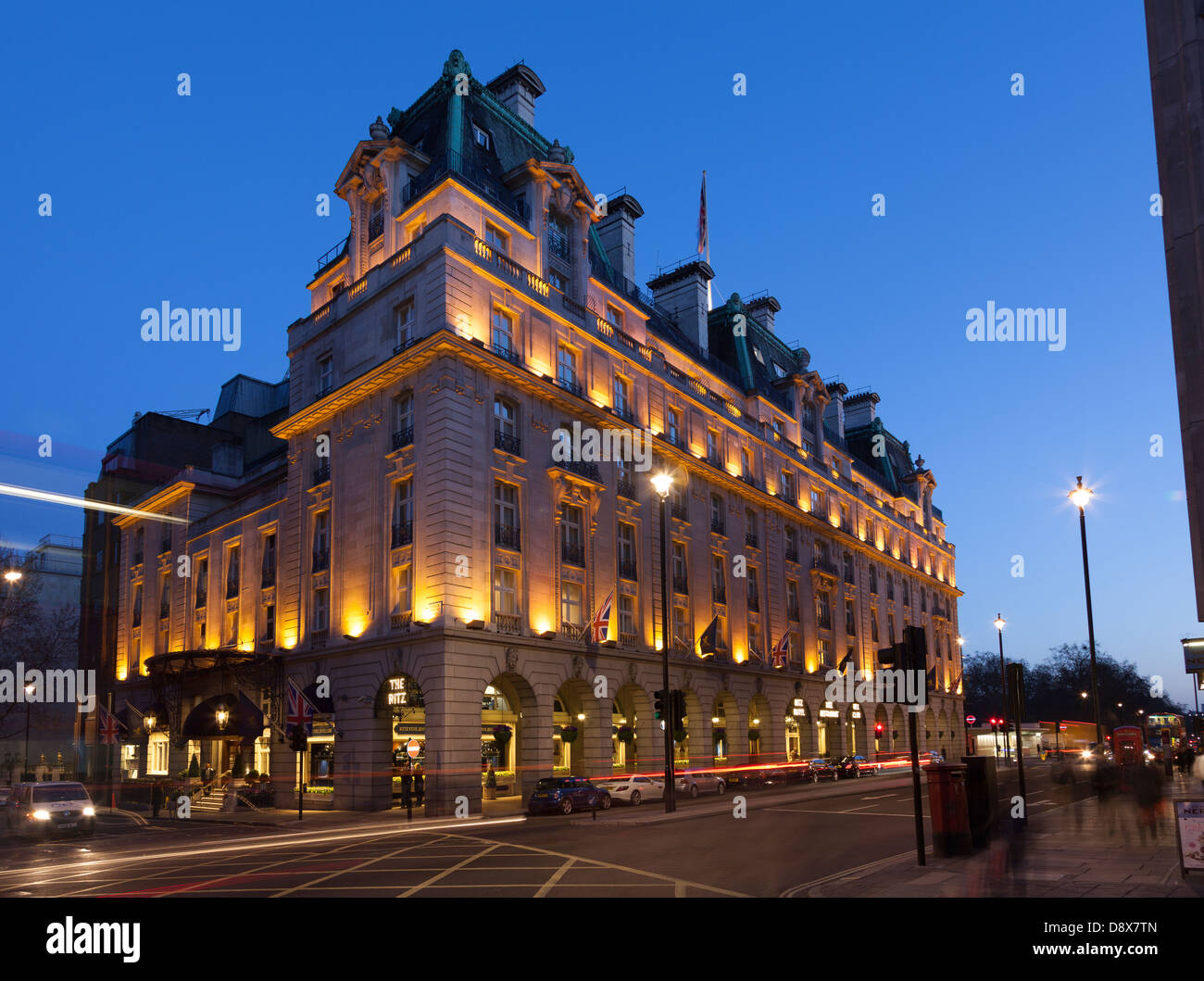 Ritz hotel london hi-res stock photography and images - Alamy