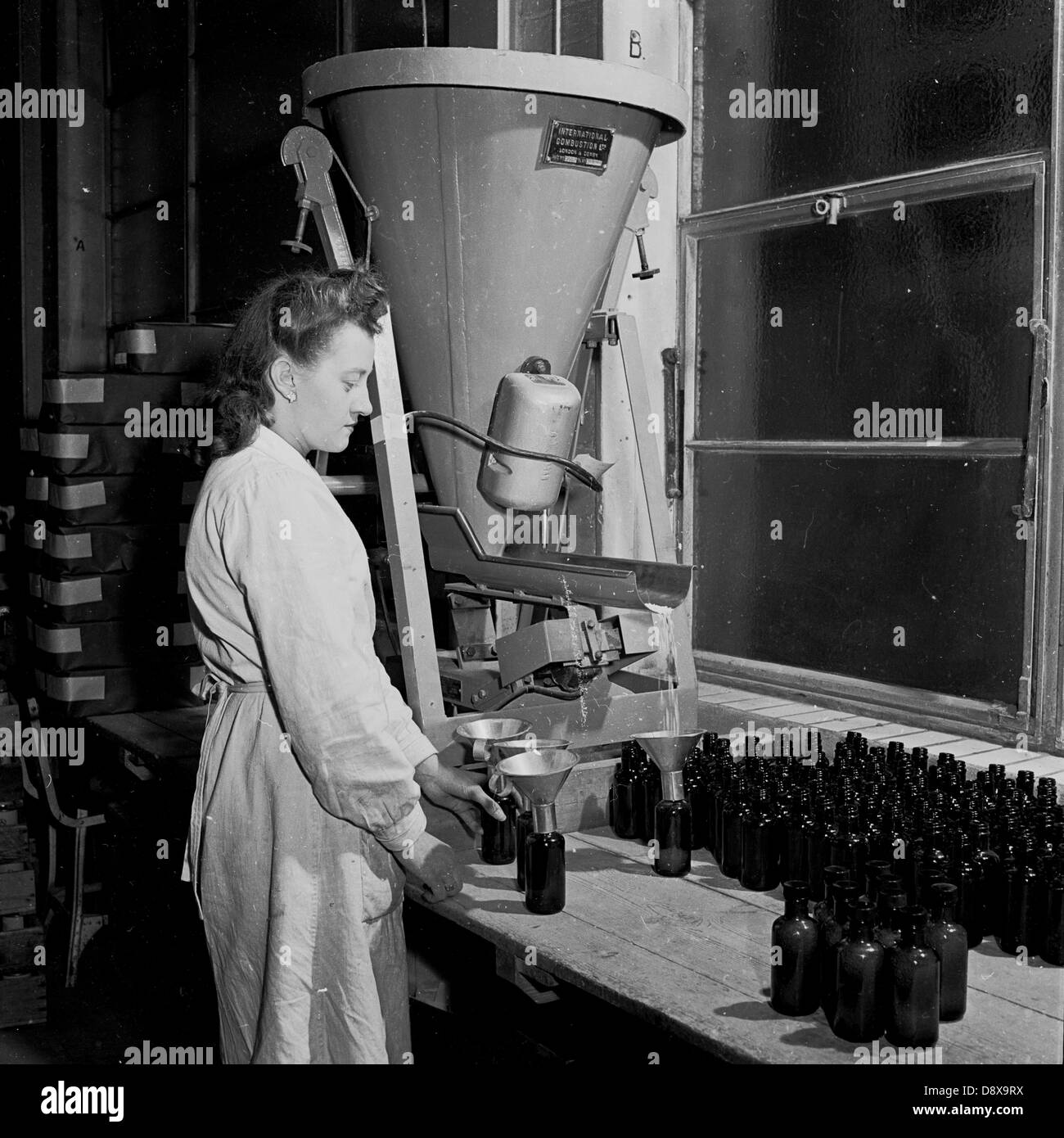 Medicines 1950s High Resolution Stock Photography and Images - Alamy