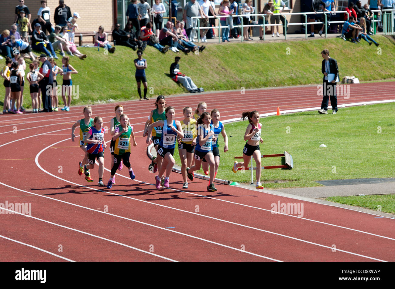 British track athletics hi-res stock photography and images - Alamy