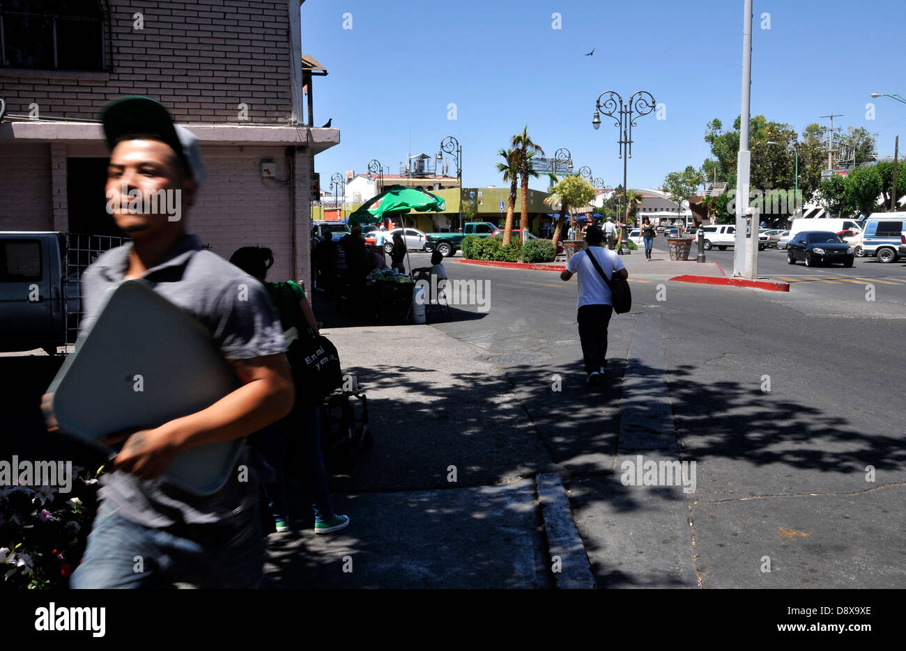 Nogales, Sonora, Mexico, borders the DeConcini Port of Entry customs ...