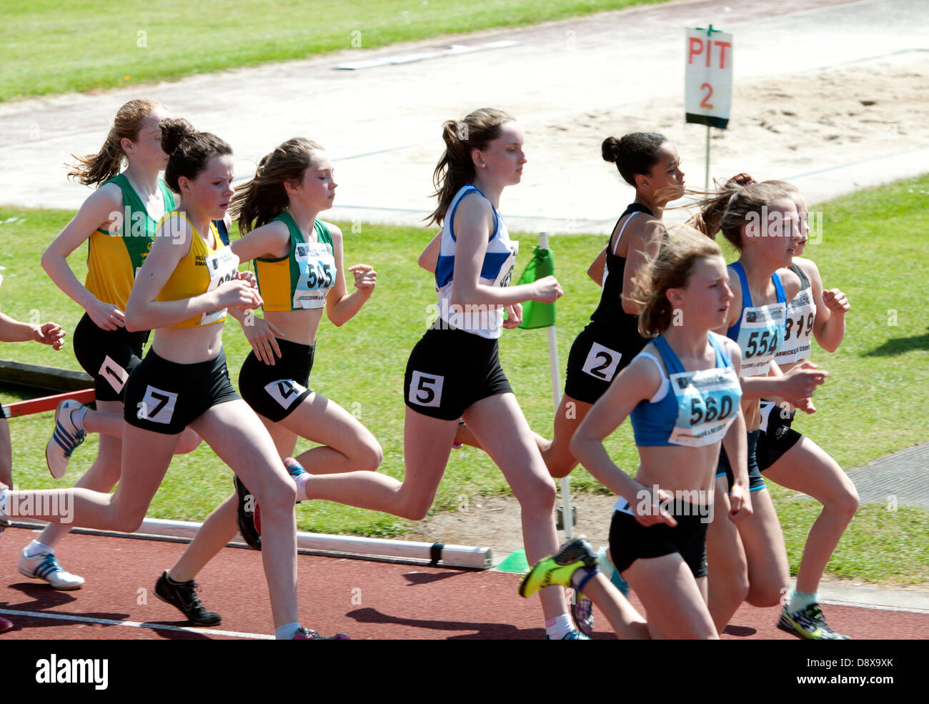 Junior girls race hi-res stock photography and images - Alamy