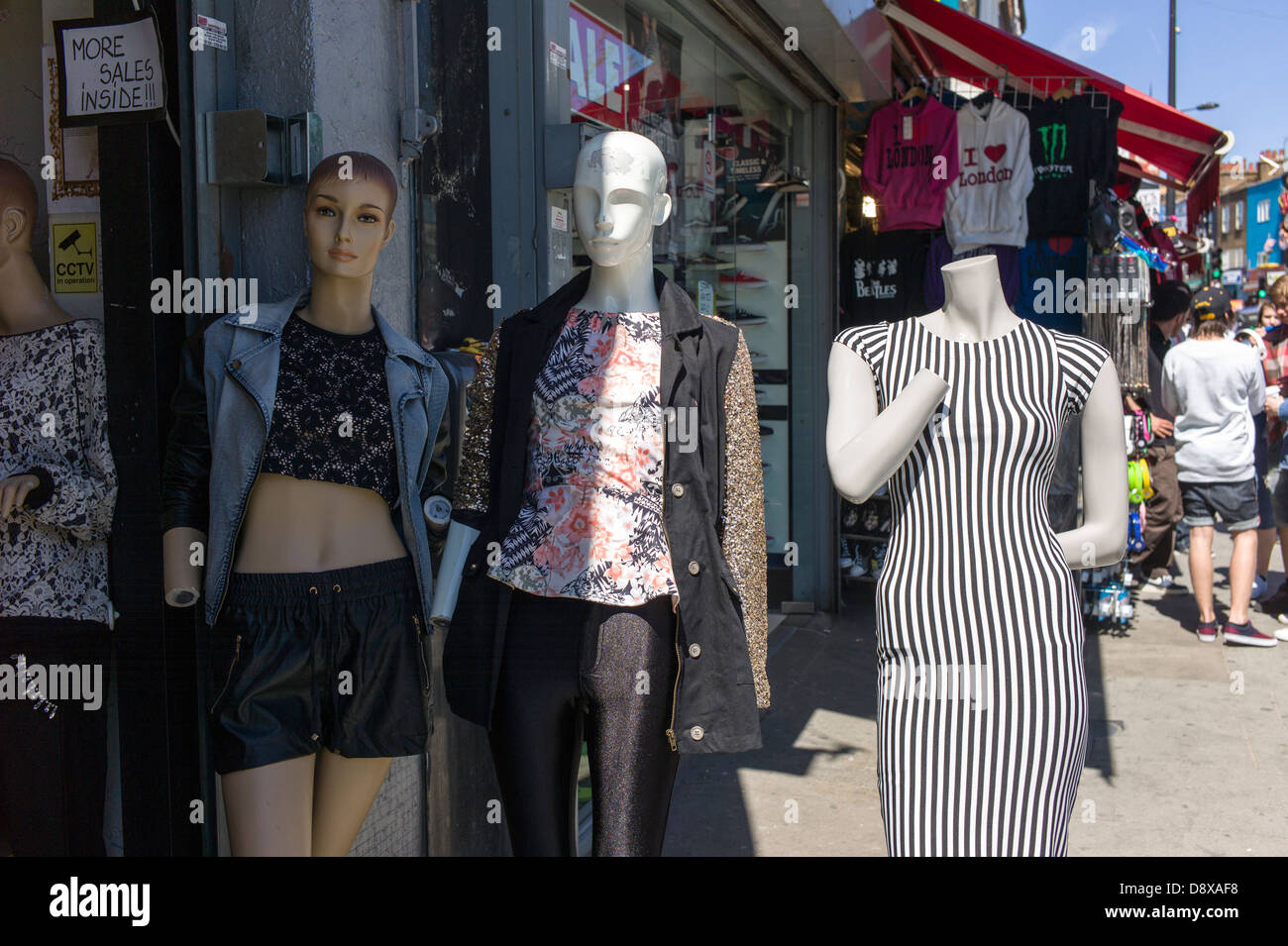 London UK, Camden Town, Camden Market, tourist, managuins, dummies ...
