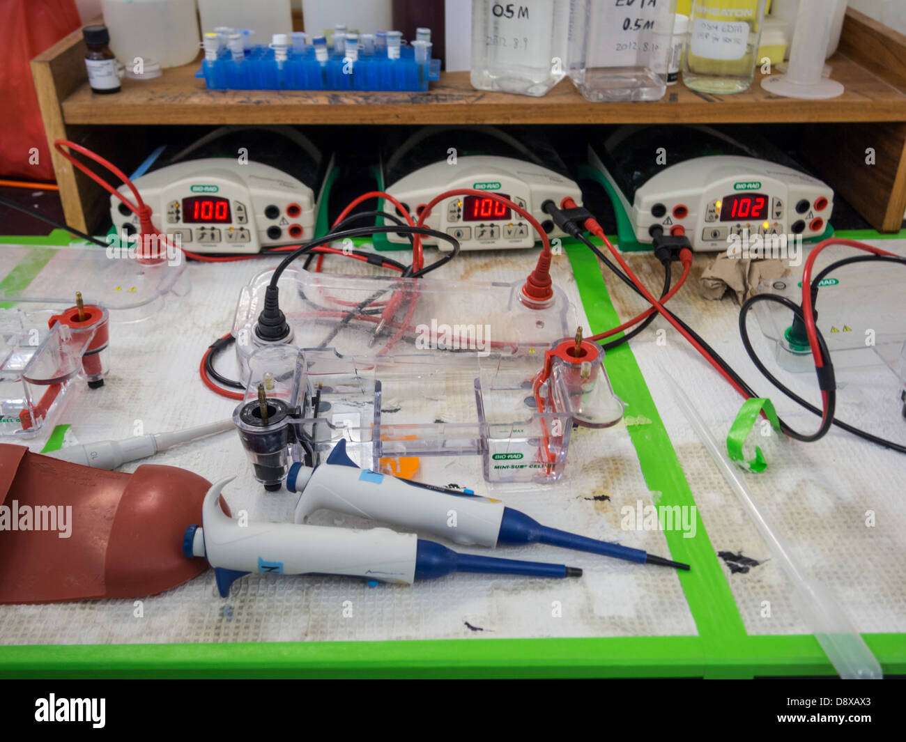 Lab bench research lab equipment hi-res stock photography and images ...