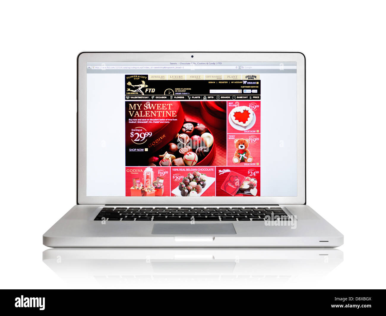 Computer laptop screen shown hi-res stock photography and images - Alamy