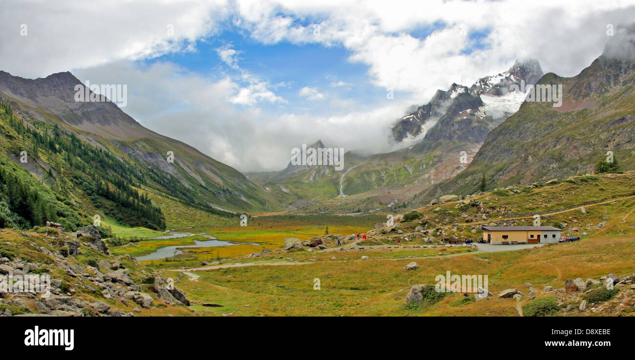 The two thousand meters in the Val Veny Stock Photo - Alamy