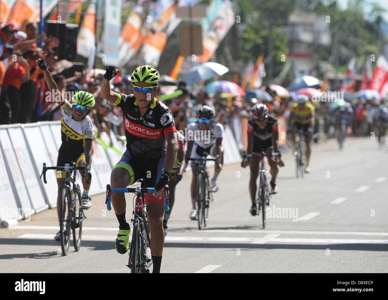 1st place finish line hi-res stock photography and images - Alamy